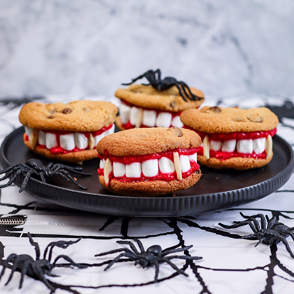 Dracula Halloween inspired cookies | Cuisinart